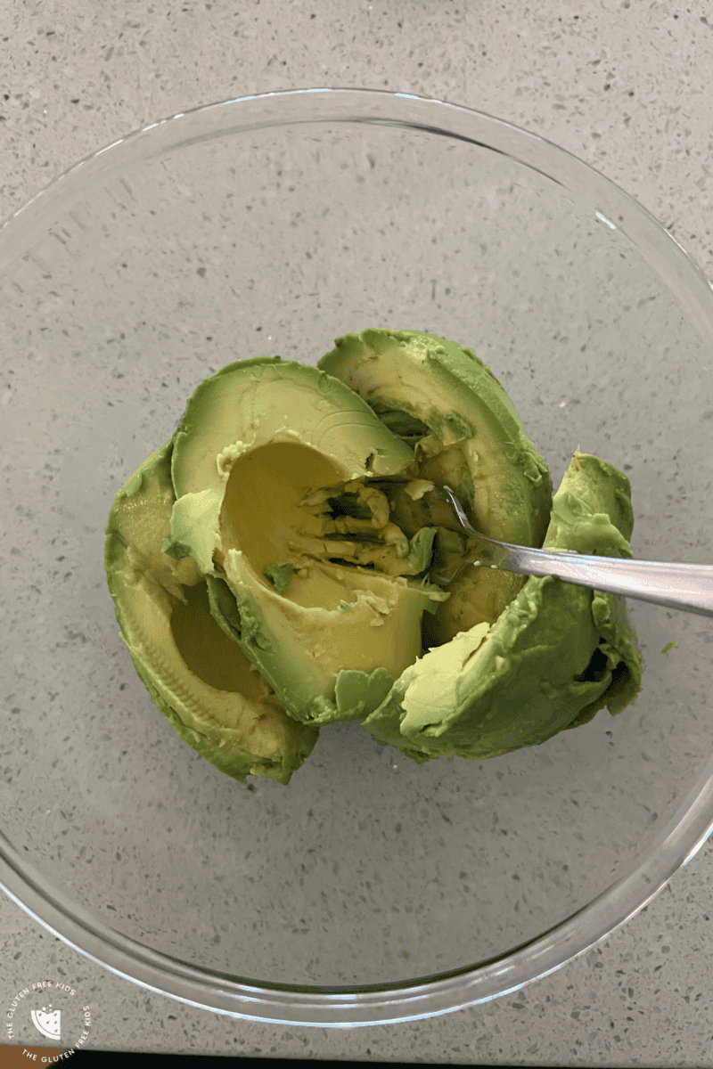 Kid Friendly Guacamole - Easy, 4 Ingredient Fresh Guacamole